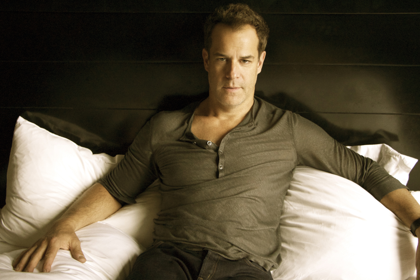 ジョシュスタンバーグ『私はラブリーガル』にウットリ！身長や年齢、妻や年収、人気のインスタから大人気『スーツ』など過去出演作は？ | にぎわす